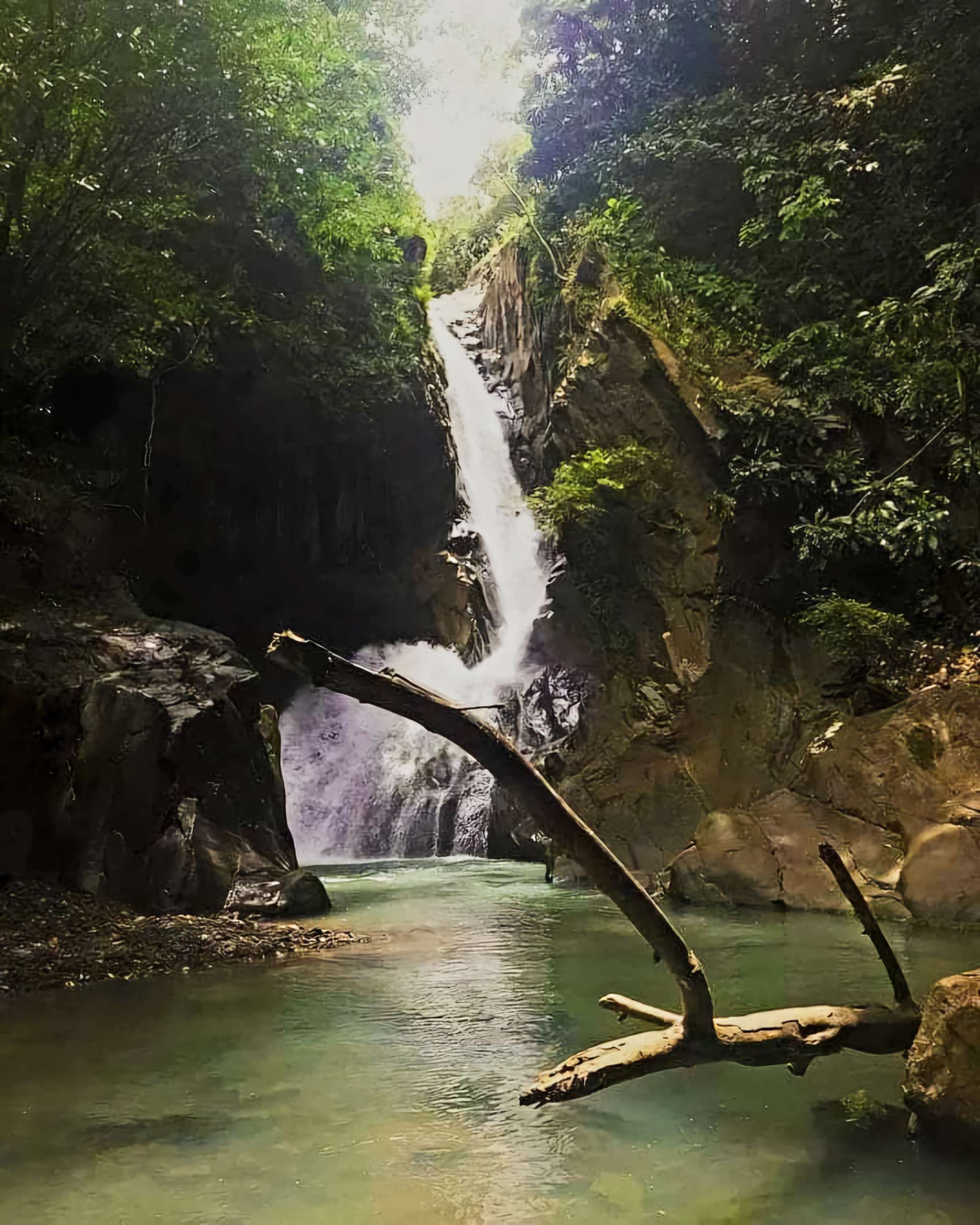 Cascada Manglarito: Un Paraíso Natural en Sorá de Chame - Discover Chame